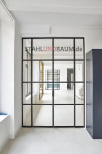 Raumteiler aus Metall, Stahl-Glas-Trennwand - STAHL & RAUM